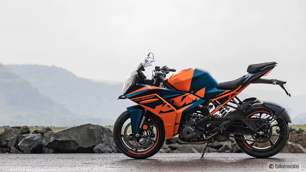 KTM RC 390 Left Side View Image – BikeWale