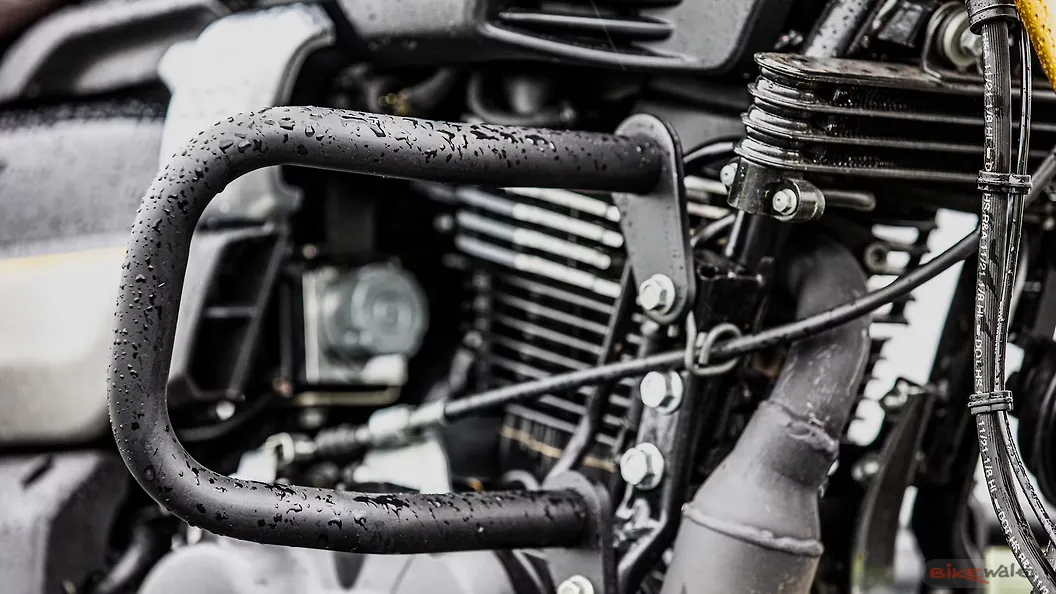 TVS Ronin Rear Brake Fluid Reservoir Image – BikeWale