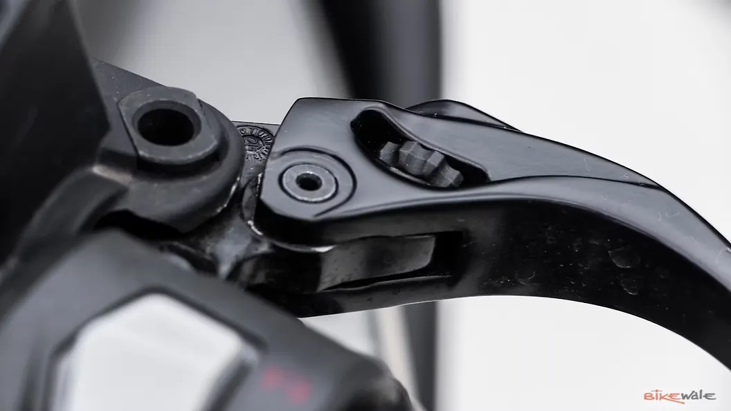 Moto Morini X-Cape Clutch Lever Adjuster Image – BikeWale