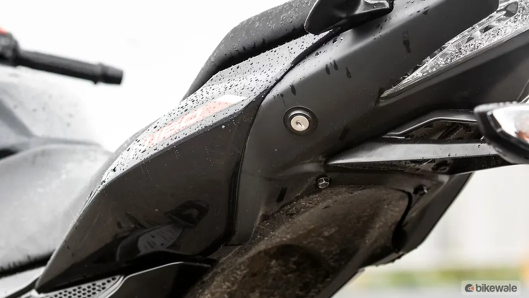 Bajaj Pulsar N160 Rear View Image – BikeWale