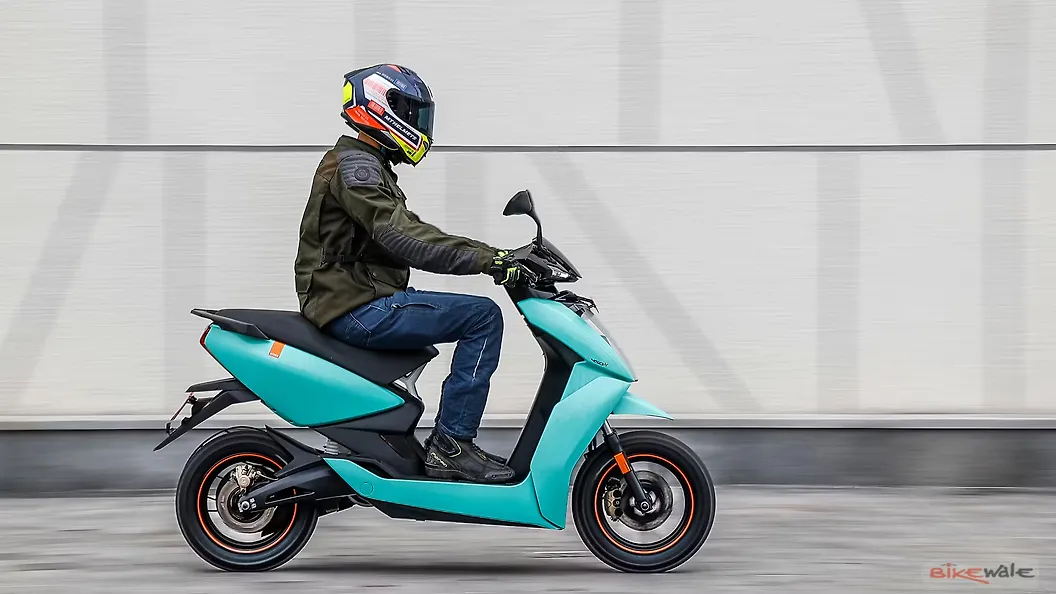 Ather 450X Gen 2 Right Side View Image – BikeWale