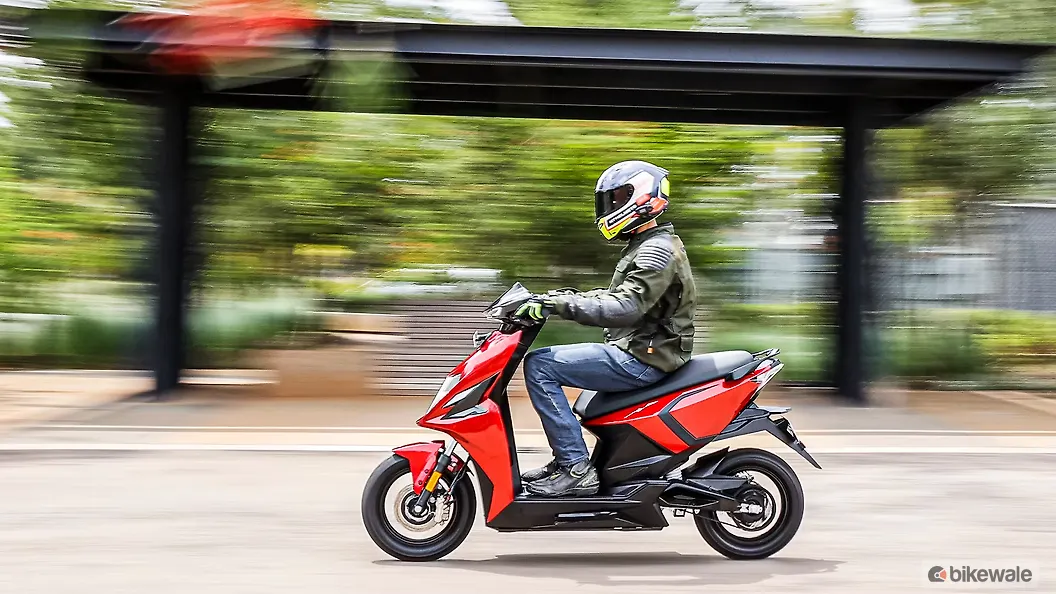 Simple Energy One [2023-2025] Rear View Image – BikeWale