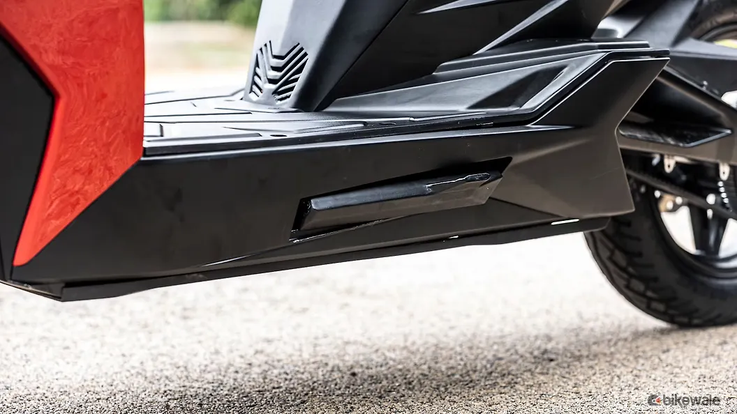 Simple Energy One Underseat Storage Image – BikeWale