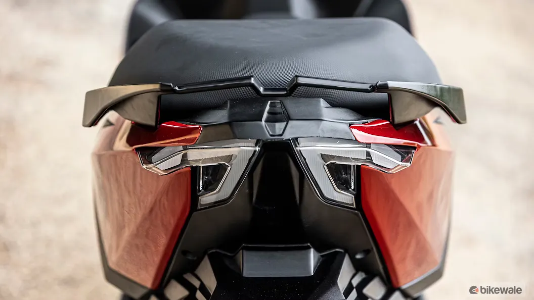 Simple Energy One TFT Touchscreen Instrument Cluster Image – BikeWale