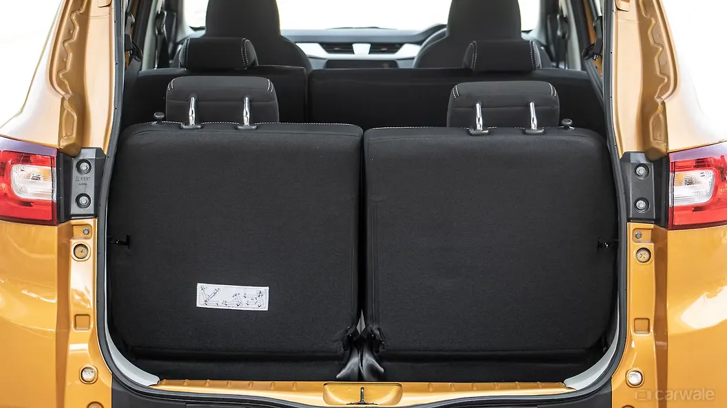 Triber Front Row Seats Image, Triber Photos in India - CarWale