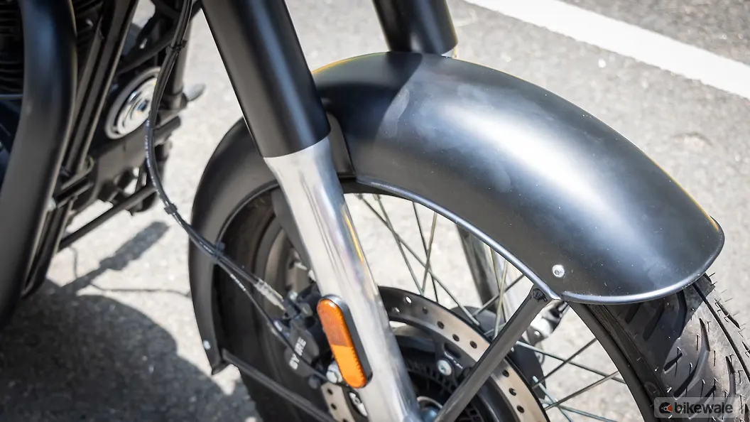 Royal Enfield Bullet 350 Front Wheel Image – BikeWale