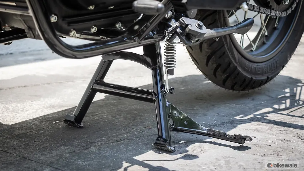 Royal Enfield Bullet 350 Head Light Image – BikeWale