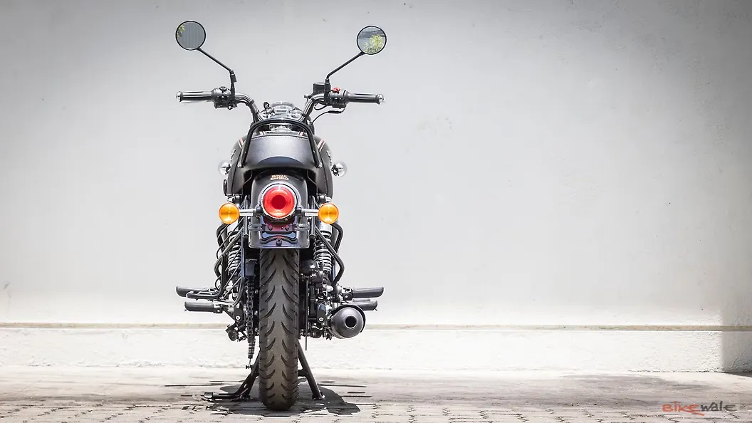 Royal Enfield Bullet 350 Right Rear Three Quarter Image – BikeWale