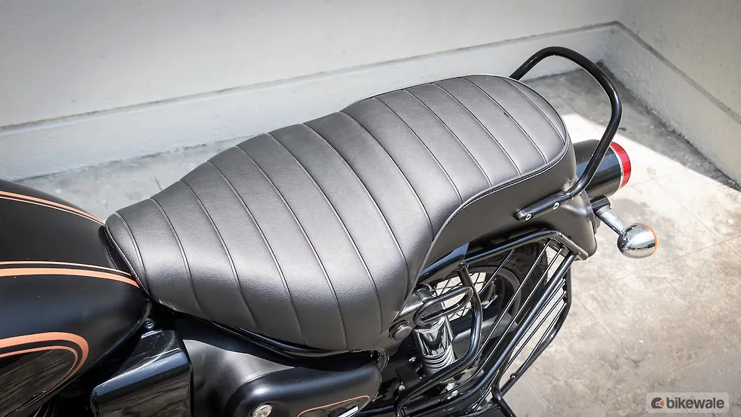 Royal Enfield Bullet 350 Rear Turn Indicators Image – BikeWale