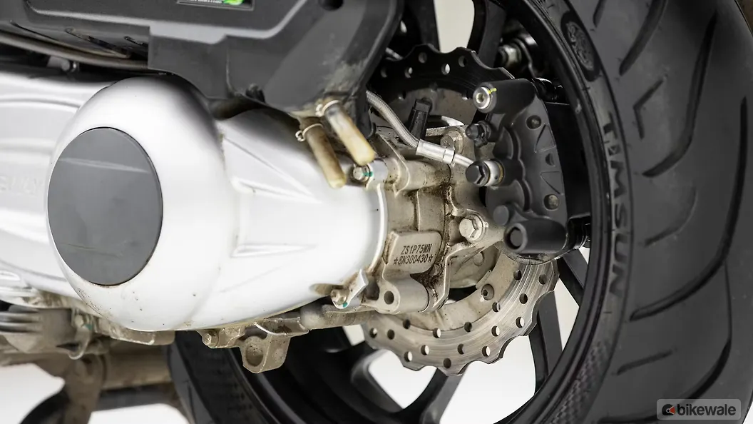 Keeway Vieste 300 Open Fuel Lid Image – BikeWale