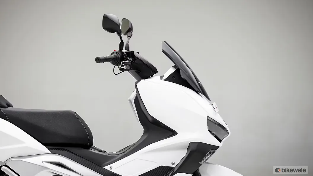 Keeway Vieste 300 Front Suspension Image – BikeWale