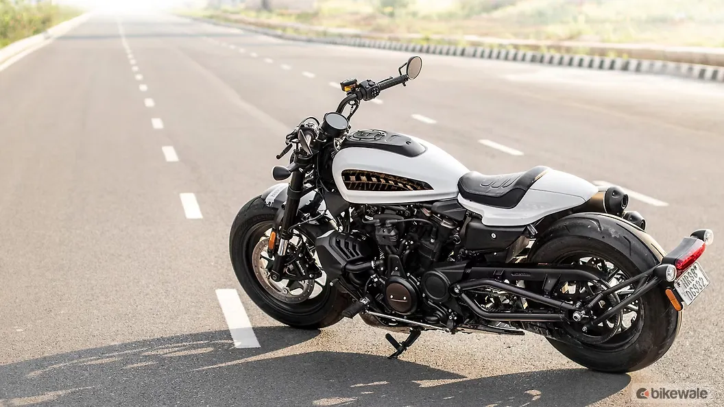 Harley-Davidson Sportster S [2022] Right Rear Three Quarter Image ...