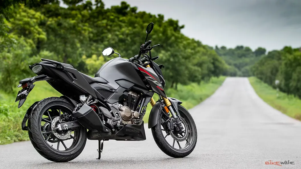 Images of Honda CB300F | Photos of CB300F - BikeWale