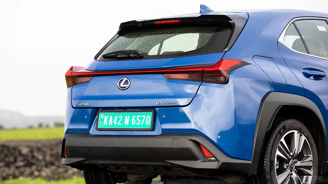 UX 300e Closed Boot/Trunk Image, UX 300e Photos in India - CarWale