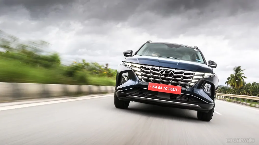 Tucson Front View Image, Tucson Photos in India - CarWale