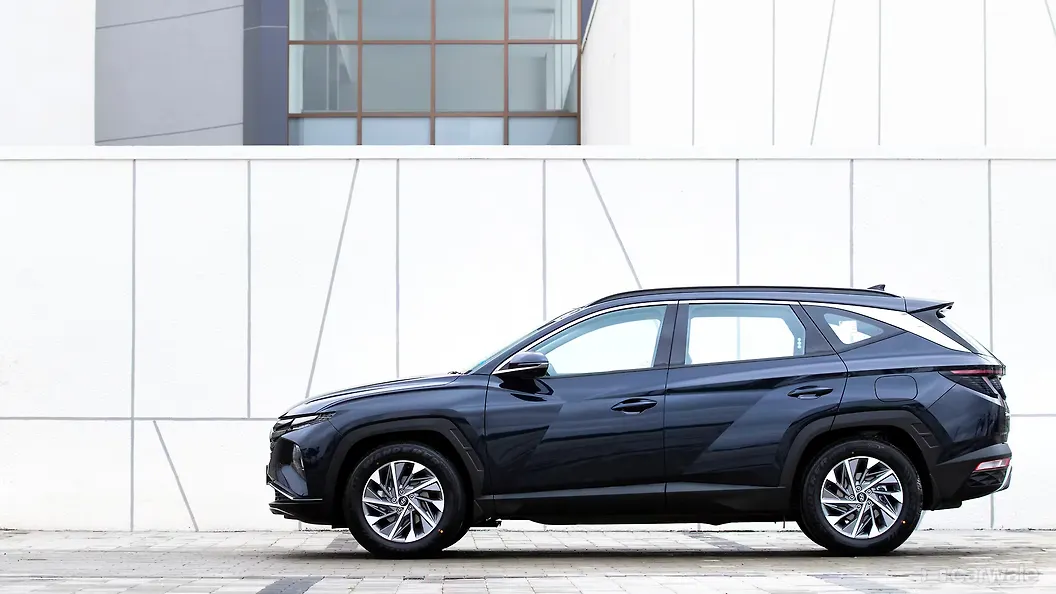 Tucson Left Side View Image, Tucson Photos in India - CarWale