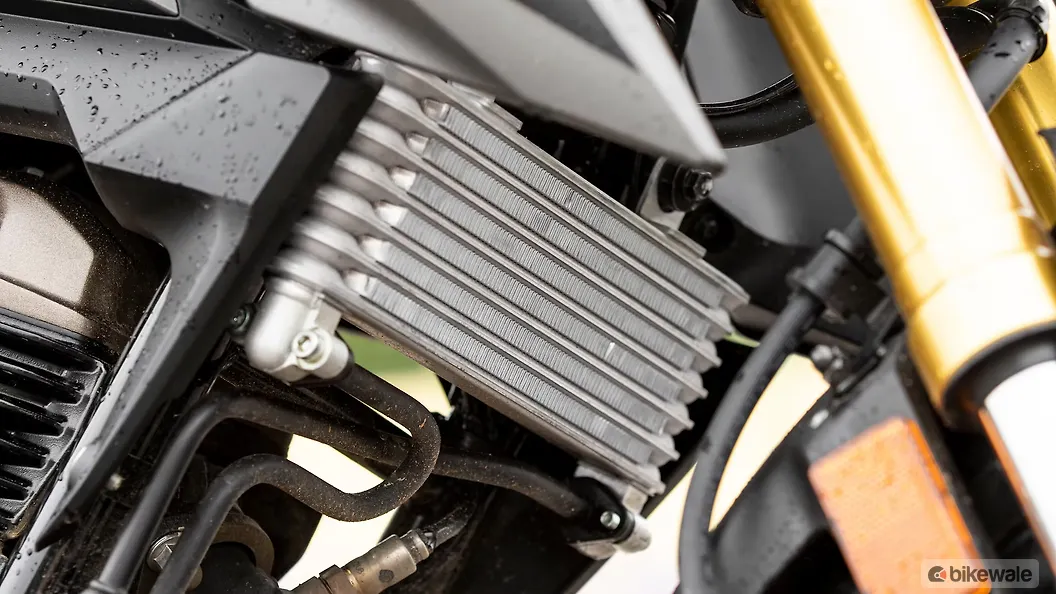 Honda CB300F Radiator Image – BikeWale