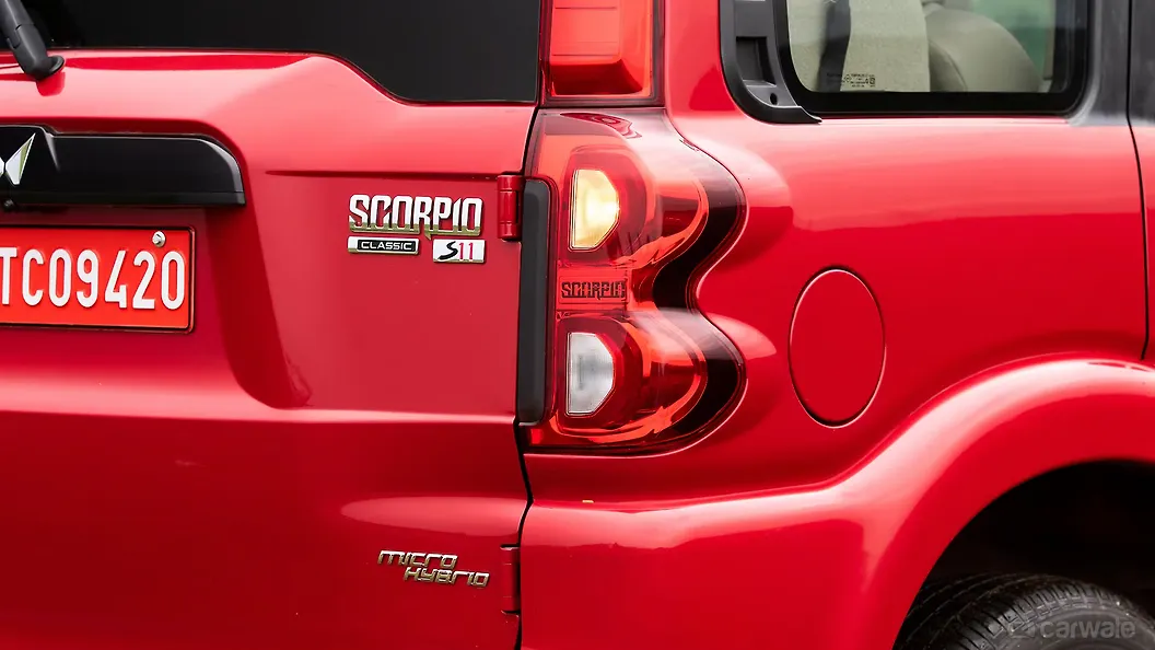 Scorpio Rear Signal/Blinker Light Image, Scorpio Photos in India - CarWale