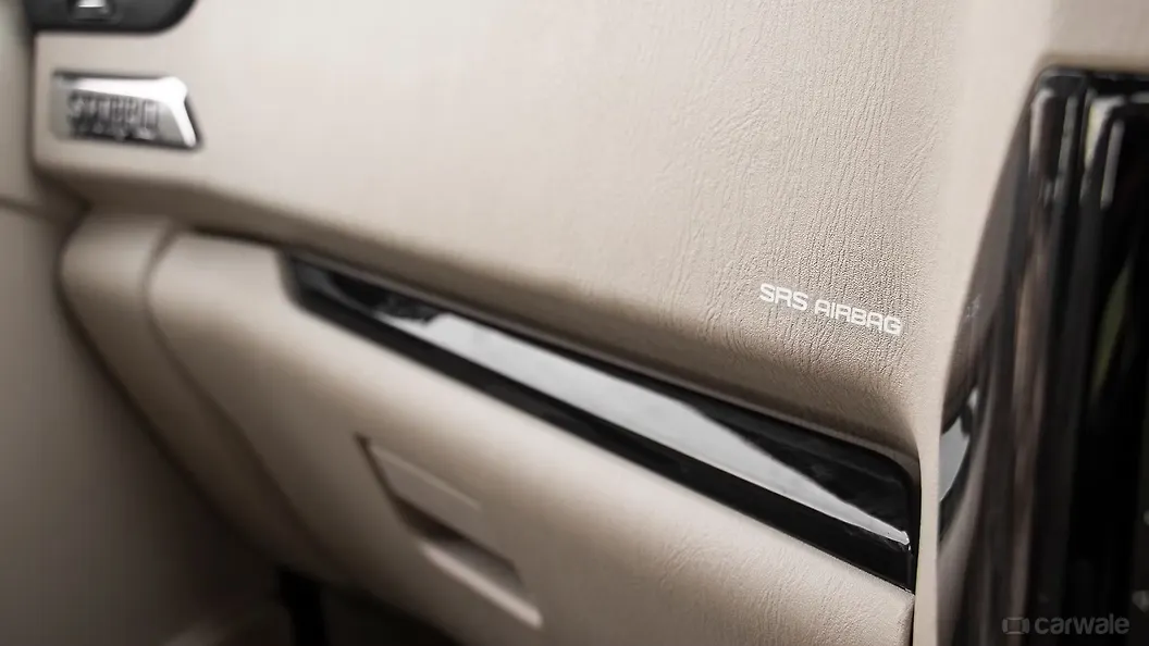 Scorpio Front Passenger Airbag Image, Scorpio Photos in India - CarWale