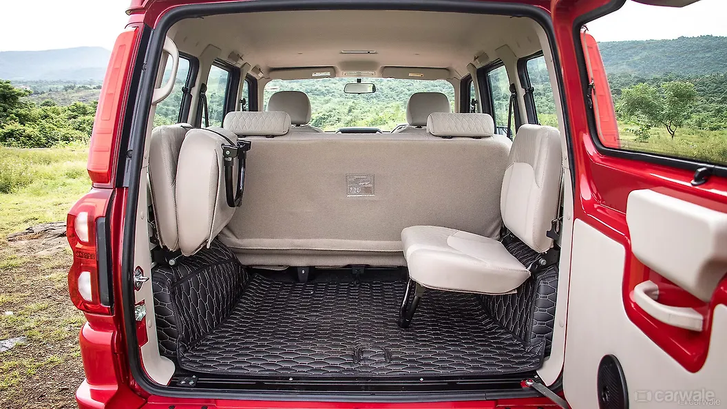 Scorpio Bootspace Image, Scorpio Photos in India - CarWale