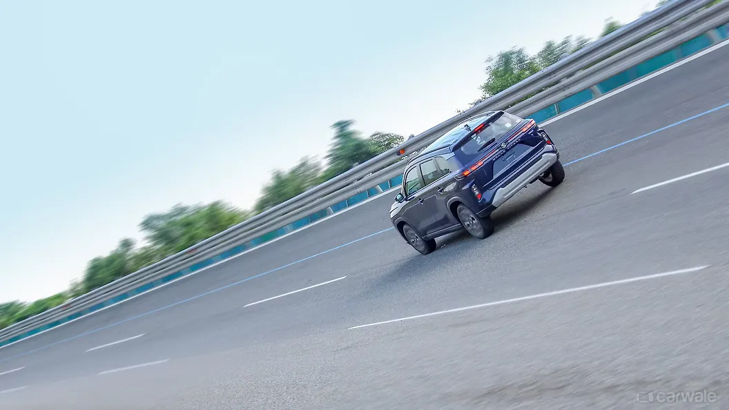 Grand Vitara Left Rear Three Quarter Image, Grand Vitara Photos in ...