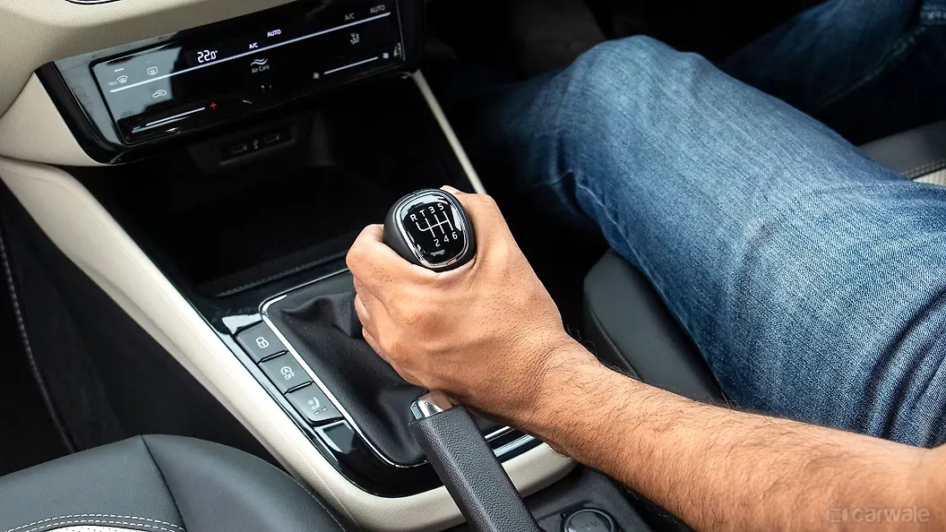 Slavia Gear Shifter/Gear Shifter Stalk Image, Slavia Photos in India ...