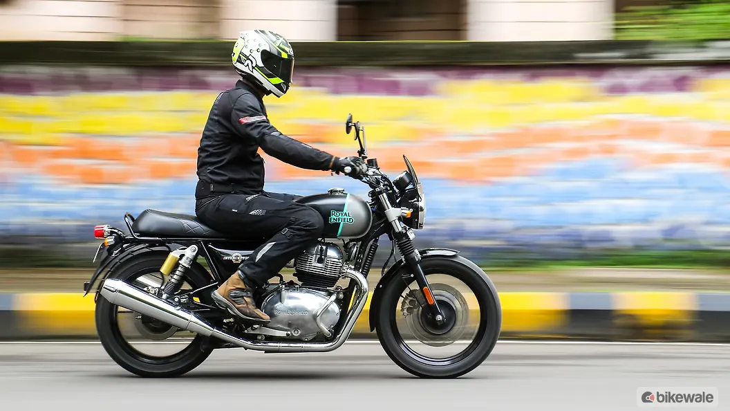 Royal Enfield Interceptor 650 Right Side View Image – BikeWale