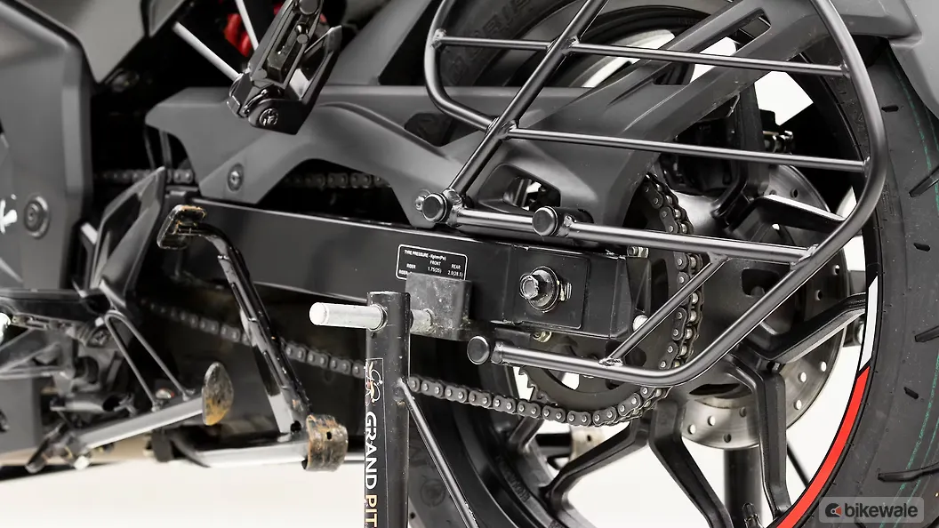 Bajaj Pulsar N160 Rear Mudguard Image – BikeWale