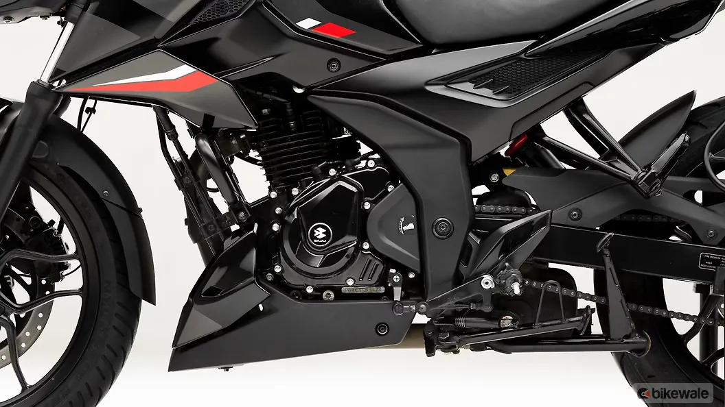 Bajaj Pulsar N160 Engine From Right Image – BikeWale