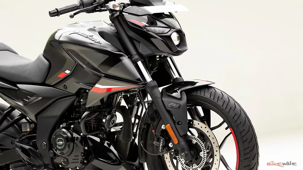 Bajaj Pulsar N160 Branding/Fuel Tank Decal Image – BikeWale