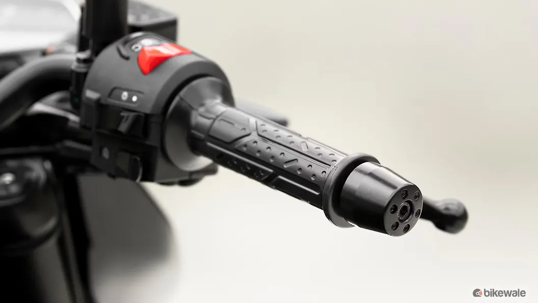 Bajaj Pulsar N160 Handle Bar Image – BikeWale