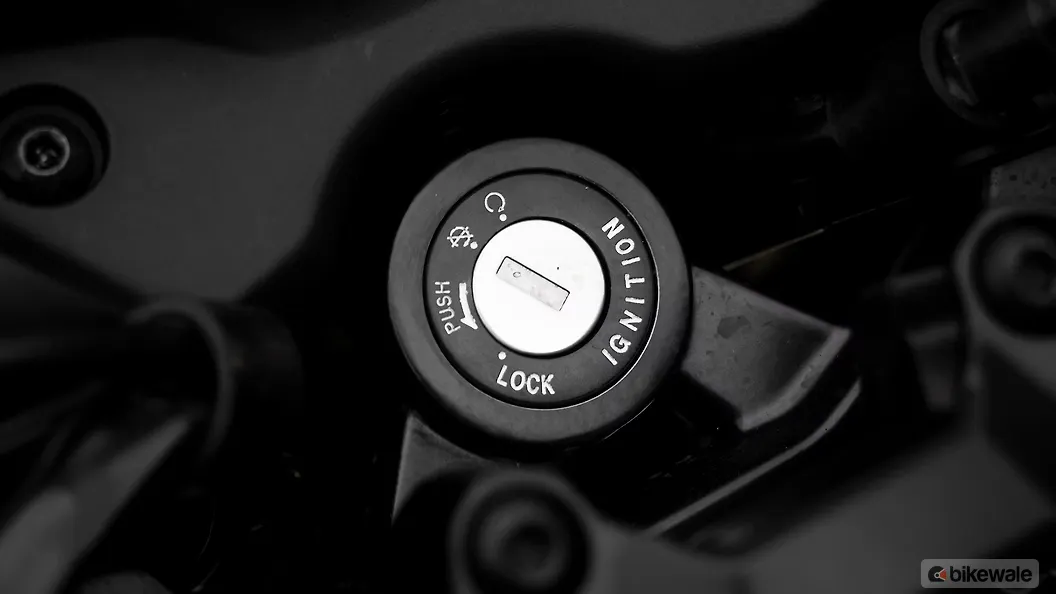Bajaj Pulsar N160 Key Ignition Image – BikeWale