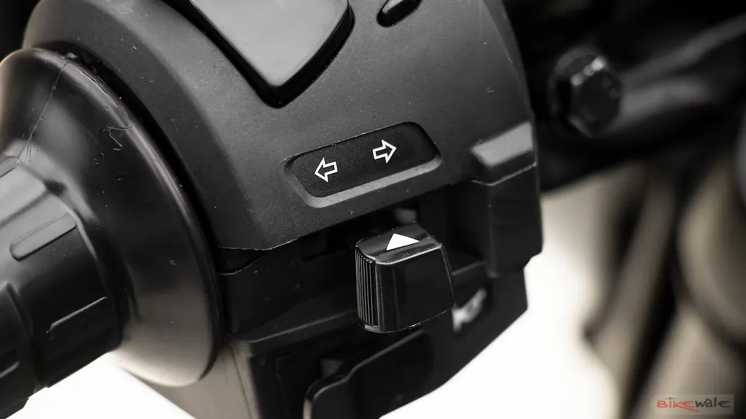 Bajaj Pulsar N160 Handle Bar Image – BikeWale