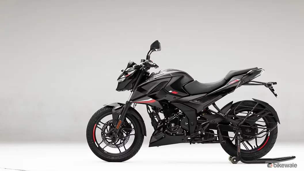 Bajaj Pulsar N160 Left Side View Image – BikeWale