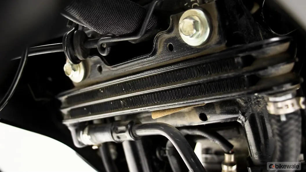 Bajaj Pulsar N160 Oil Cap/Dipstick Image – BikeWale