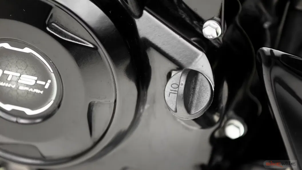 Bajaj Pulsar N160 Engine From Right Image – BikeWale