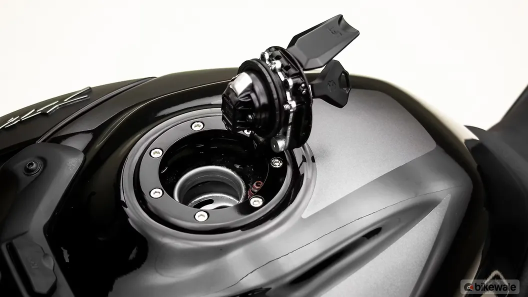 Bajaj Pulsar N160 Fuel Tank Image – BikeWale