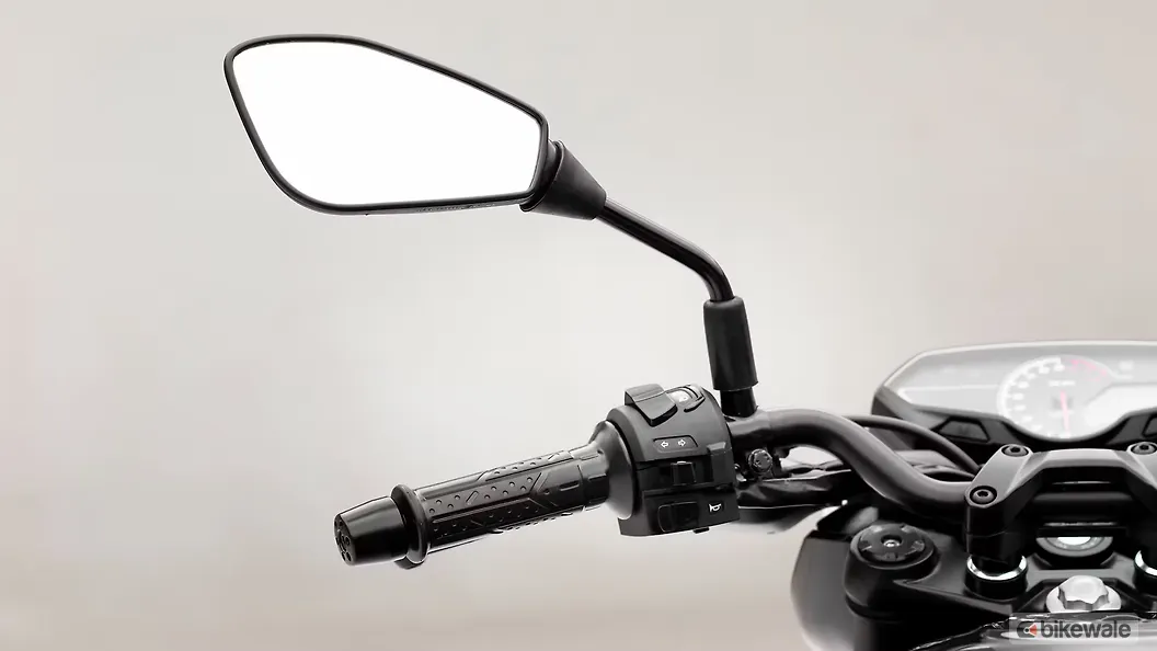 Bajaj Pulsar N160 Exhaust Headers Image – BikeWale