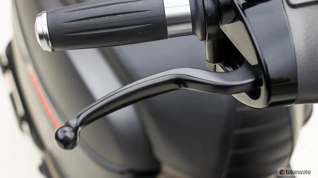 Keeway Sixties 300i Instrument Cluster Image – BikeWale