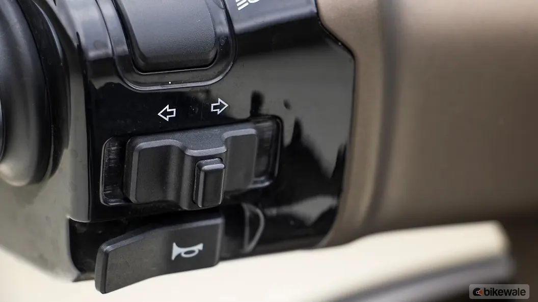 Keeway Sixties 300i Key Ignition Image – BikeWale