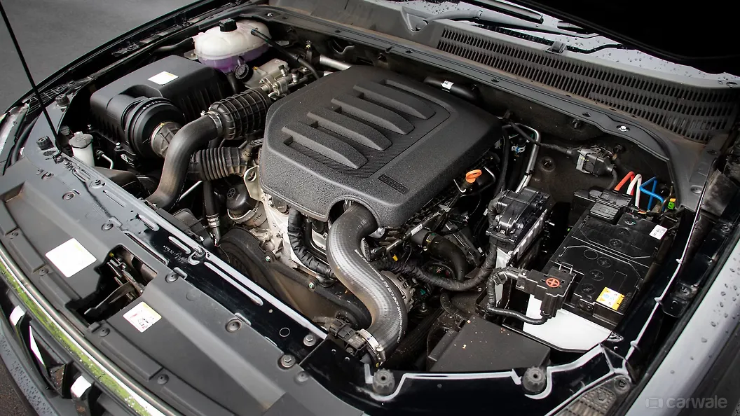 Scorpio N Engine Start Button Image, Scorpio N Photos in India - CarWale