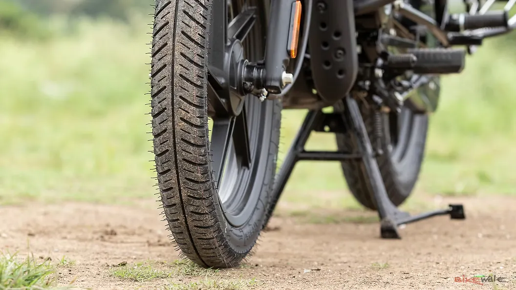 Bajaj CT 125X Front Tyre Image – BikeWale