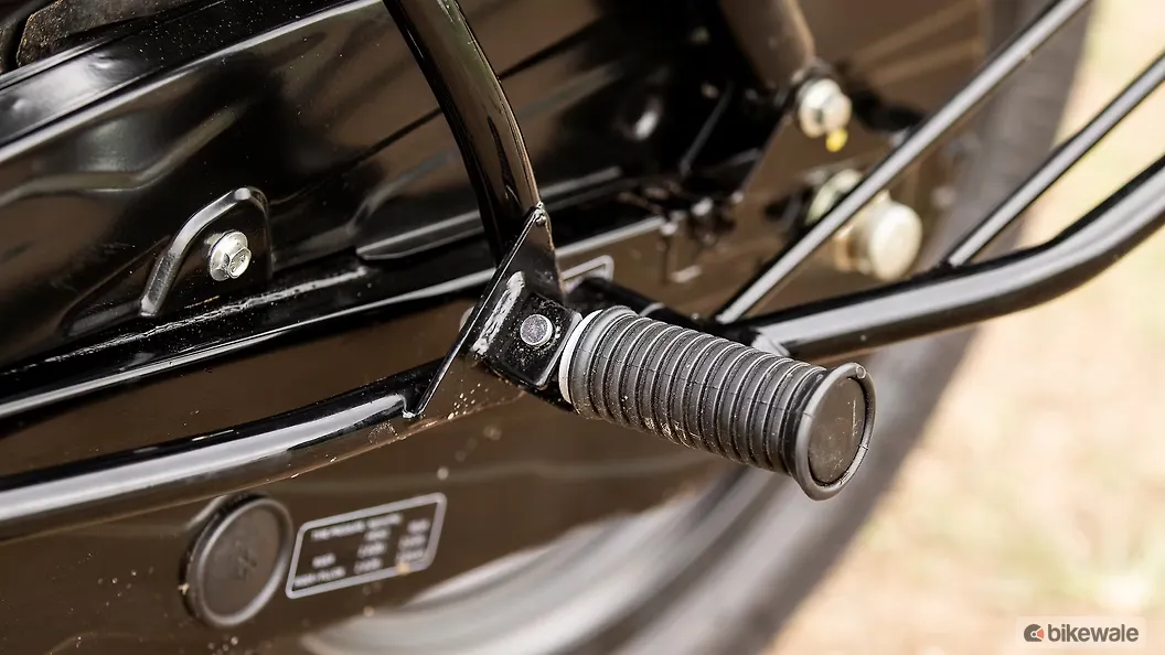 Bajaj CT 125X Main Stand Image – BikeWale