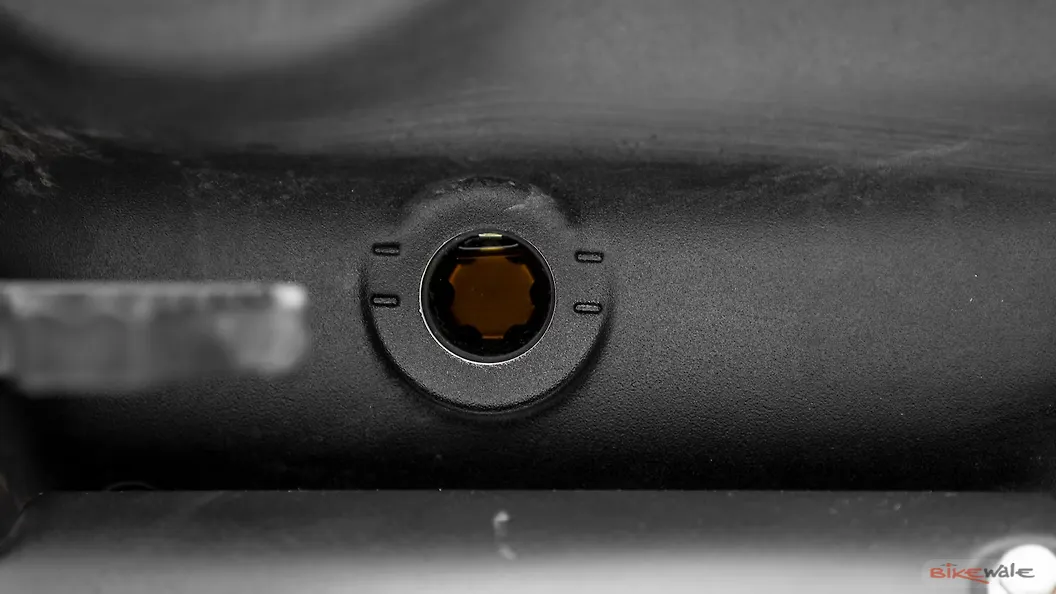 Royal Enfield Hunter 350 Chain Cover Image – BikeWale