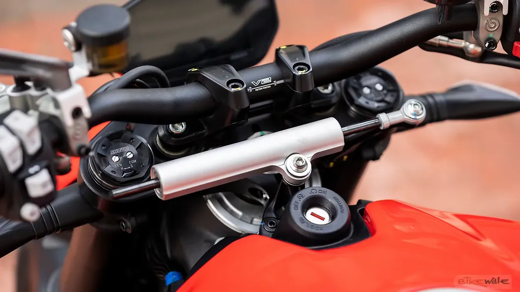 Ducati Streetfighter V2 Trip Meter Image – BikeWale