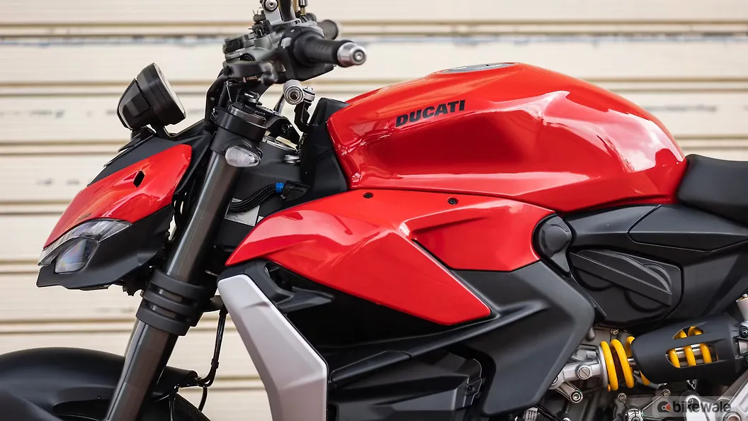 Ducati Streetfighter V2 Front Fairing Image – BikeWale