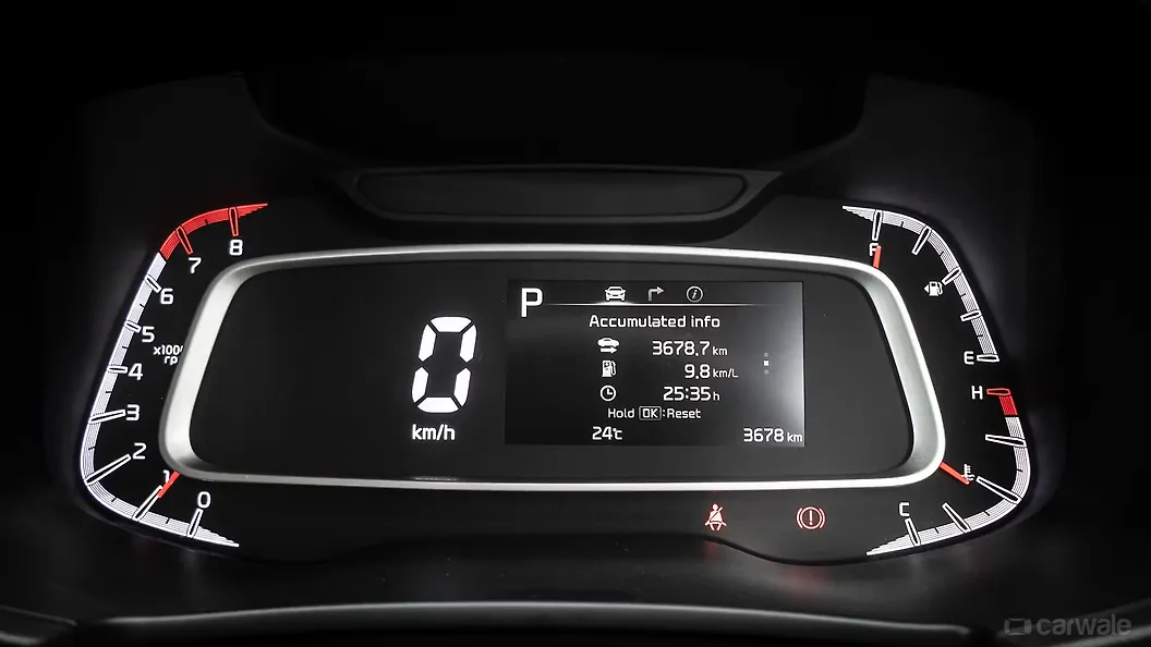 Sonet Instrument Cluster Image, Sonet Photos in India - CarWale