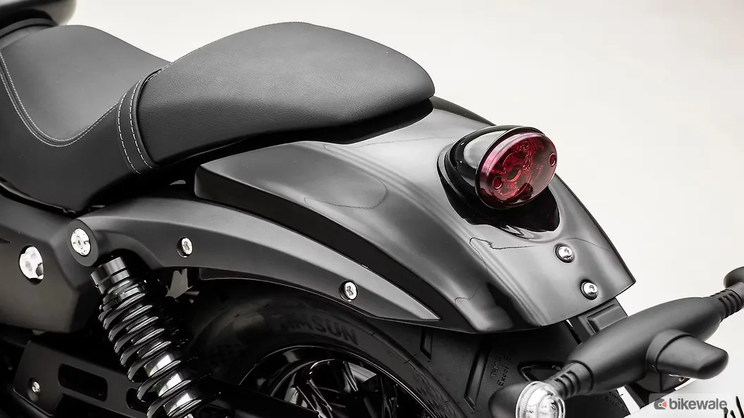 Keeway V302C Rear Reflex Reflector Image – BikeWale