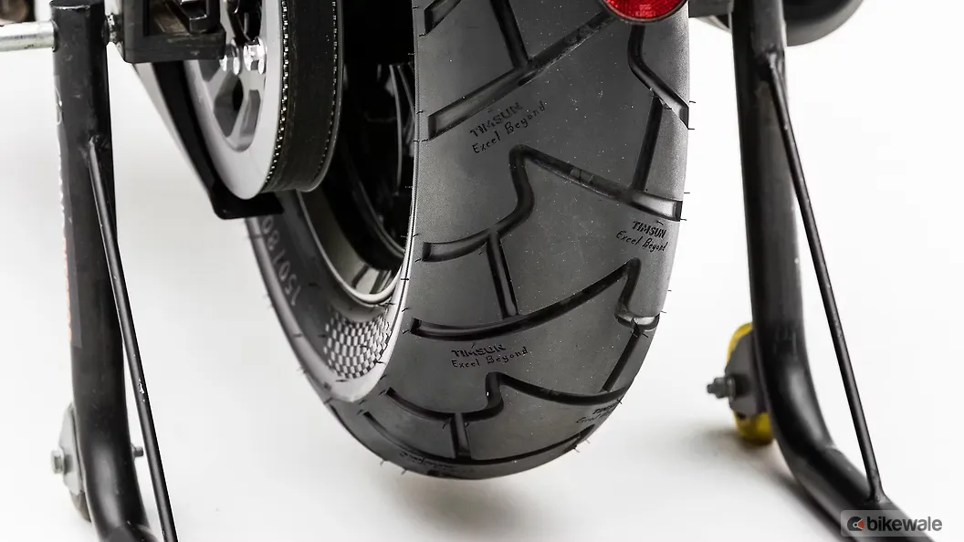 Keeway V302C Rear Shock absorbers Image – BikeWale