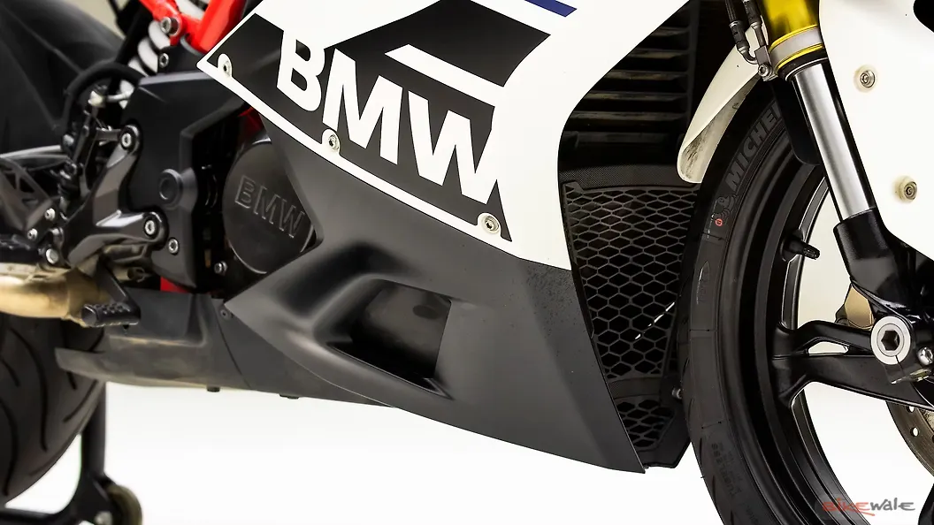 BMW G310 RR Rear Mudguard Image – BikeWale